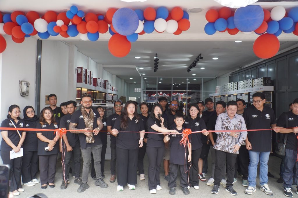 Sukses! Grand Opening Official Branch Red Dragon Indonesia x Surya Duta ...